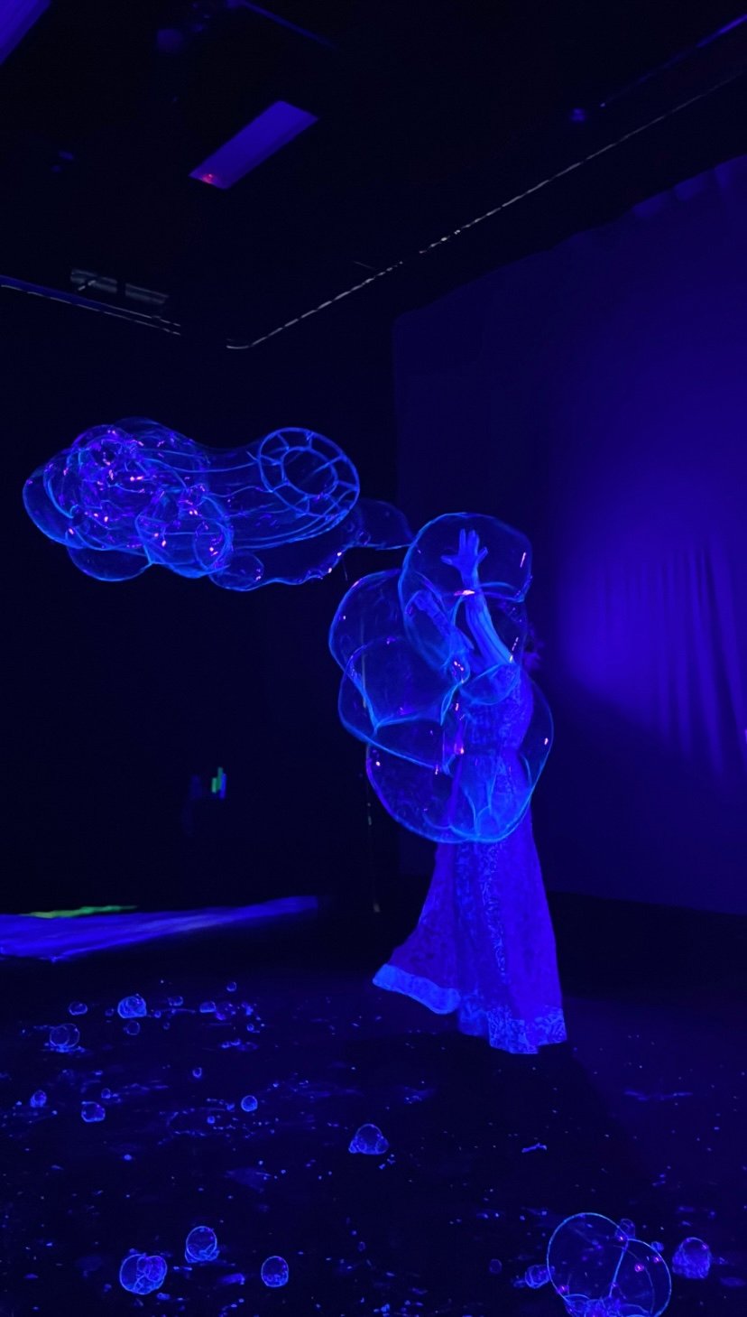 UV bubble show - Bubble Show - Kristar Bubbles Show | Bubble Show Miami | Magic Forest